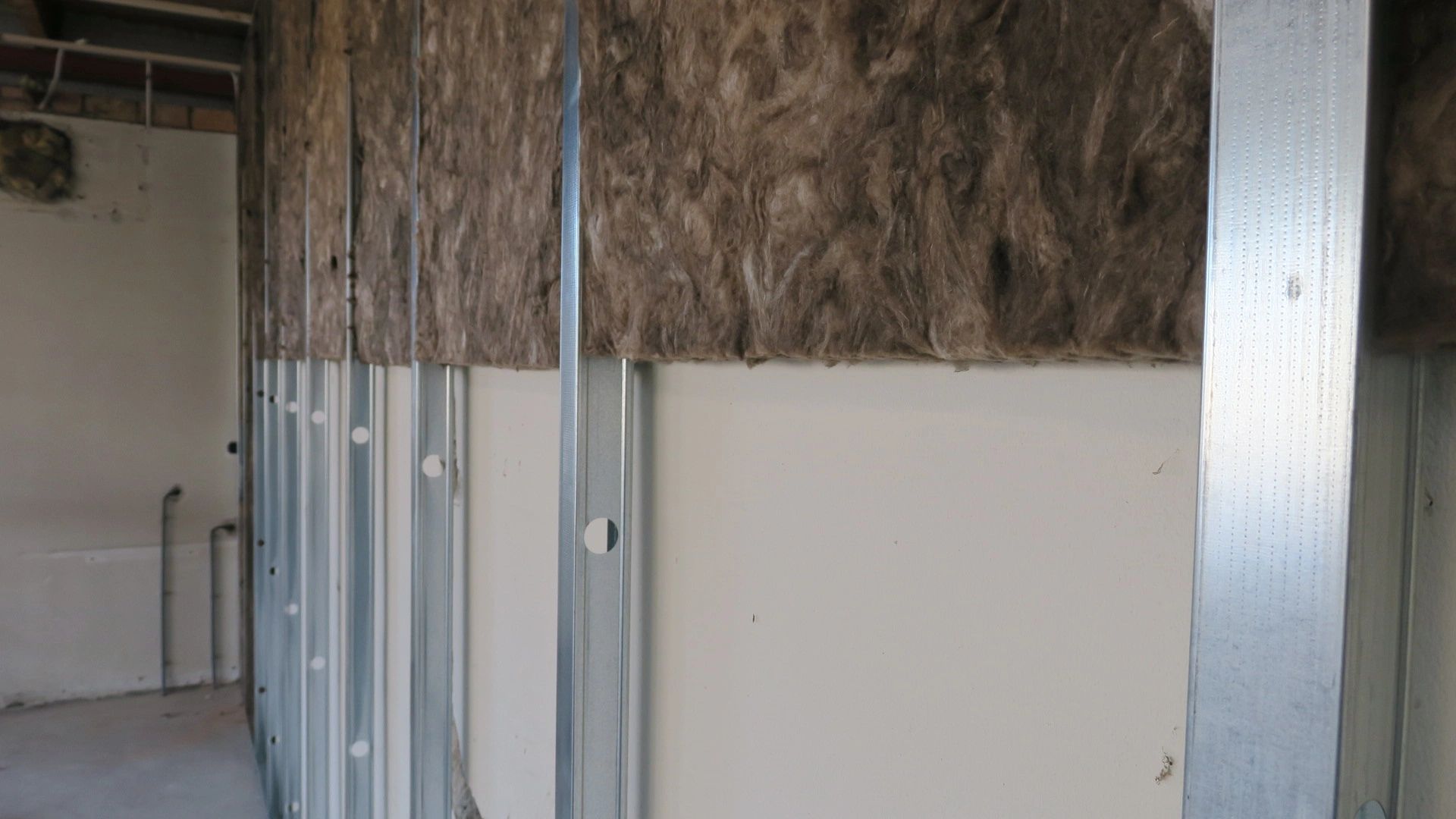 Metal Stud Plan par étapes | Matériau d'isolation